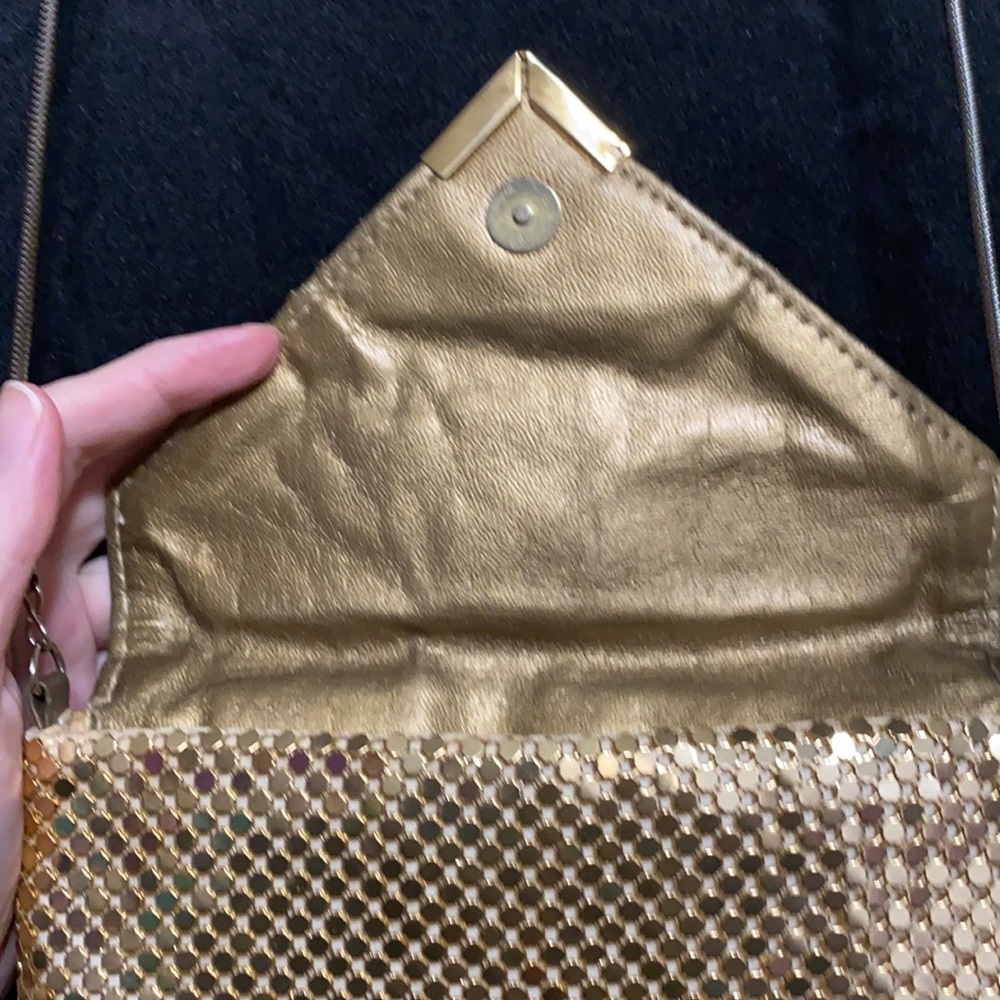 Beautiful Vintage Gold Chain Mail Purse - Gem